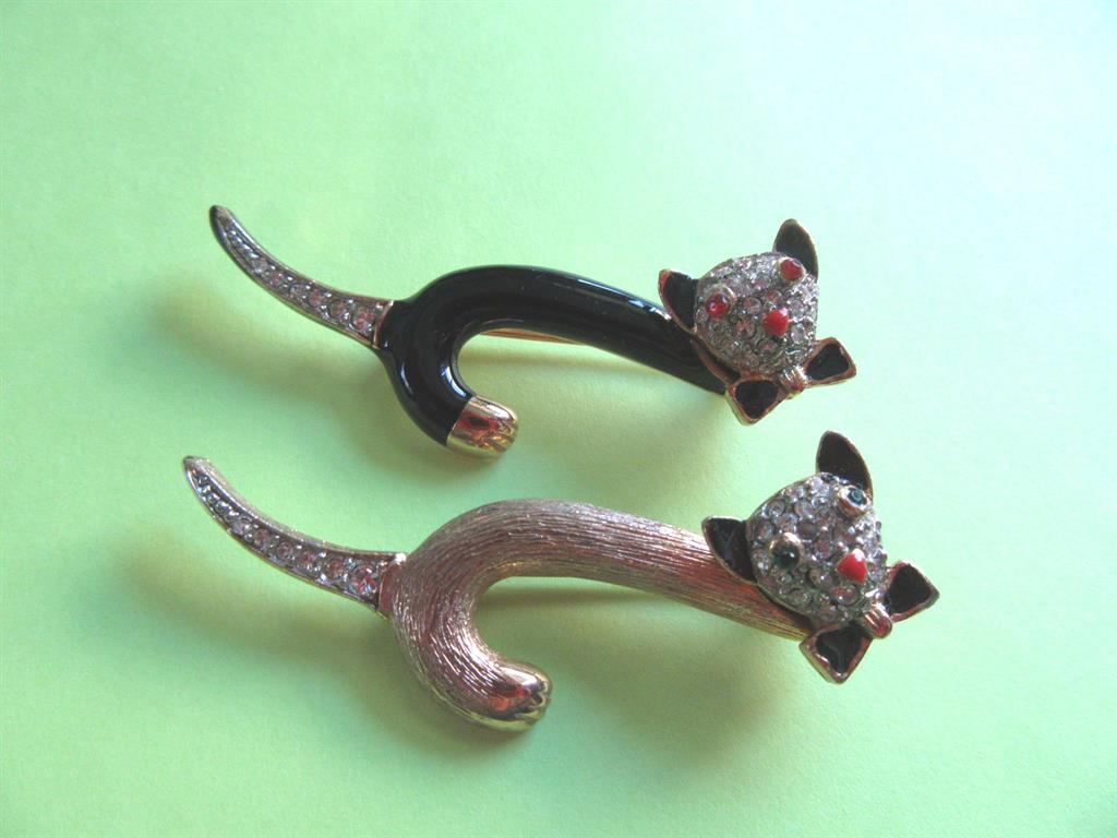 Vintage Cat Pins Set Signed Craft